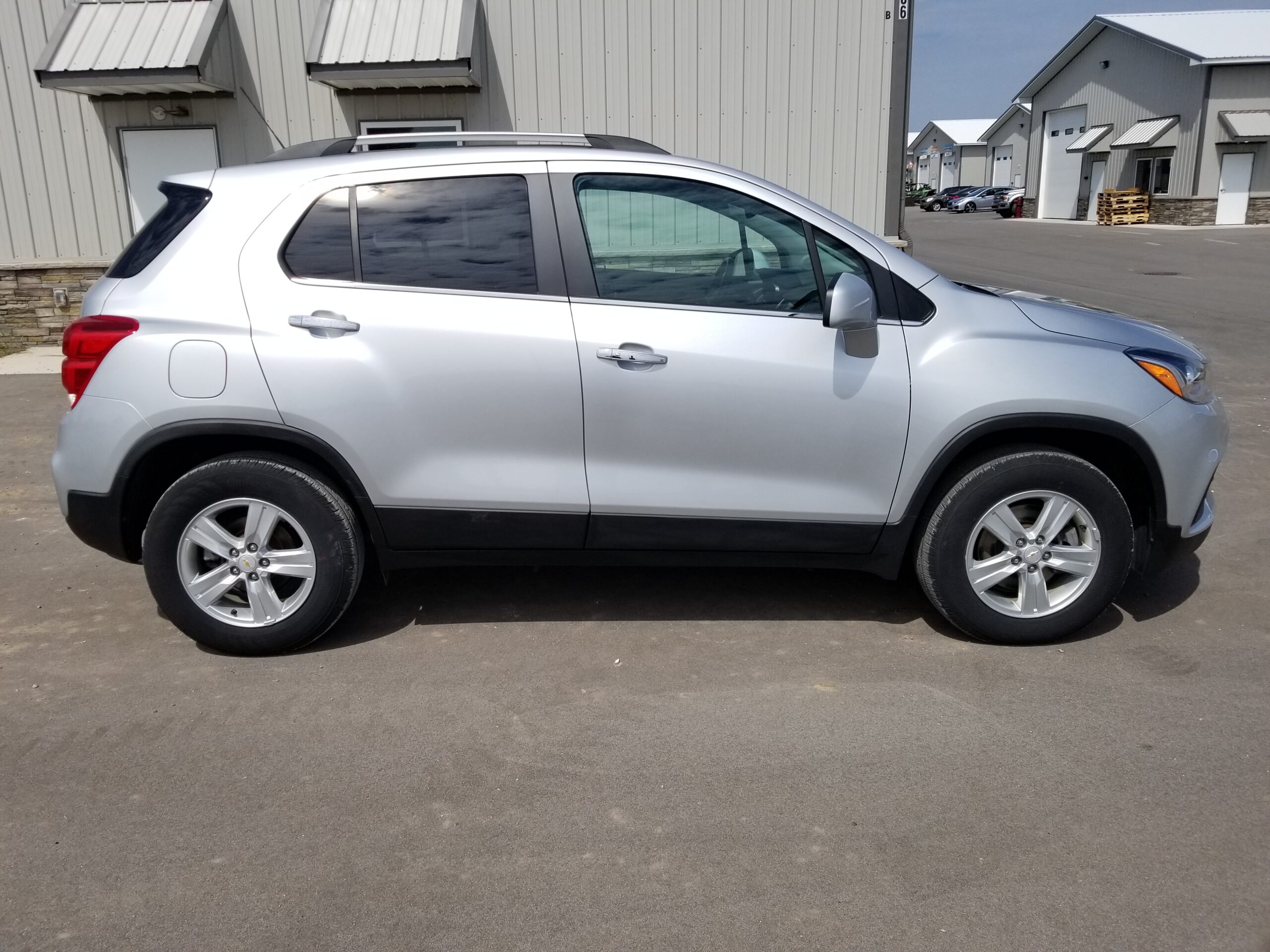 2019 CHEVROLET TRAX AWD, 13K MILES, WELL EQUIPPED, SUPER CLEAN - Ready ...