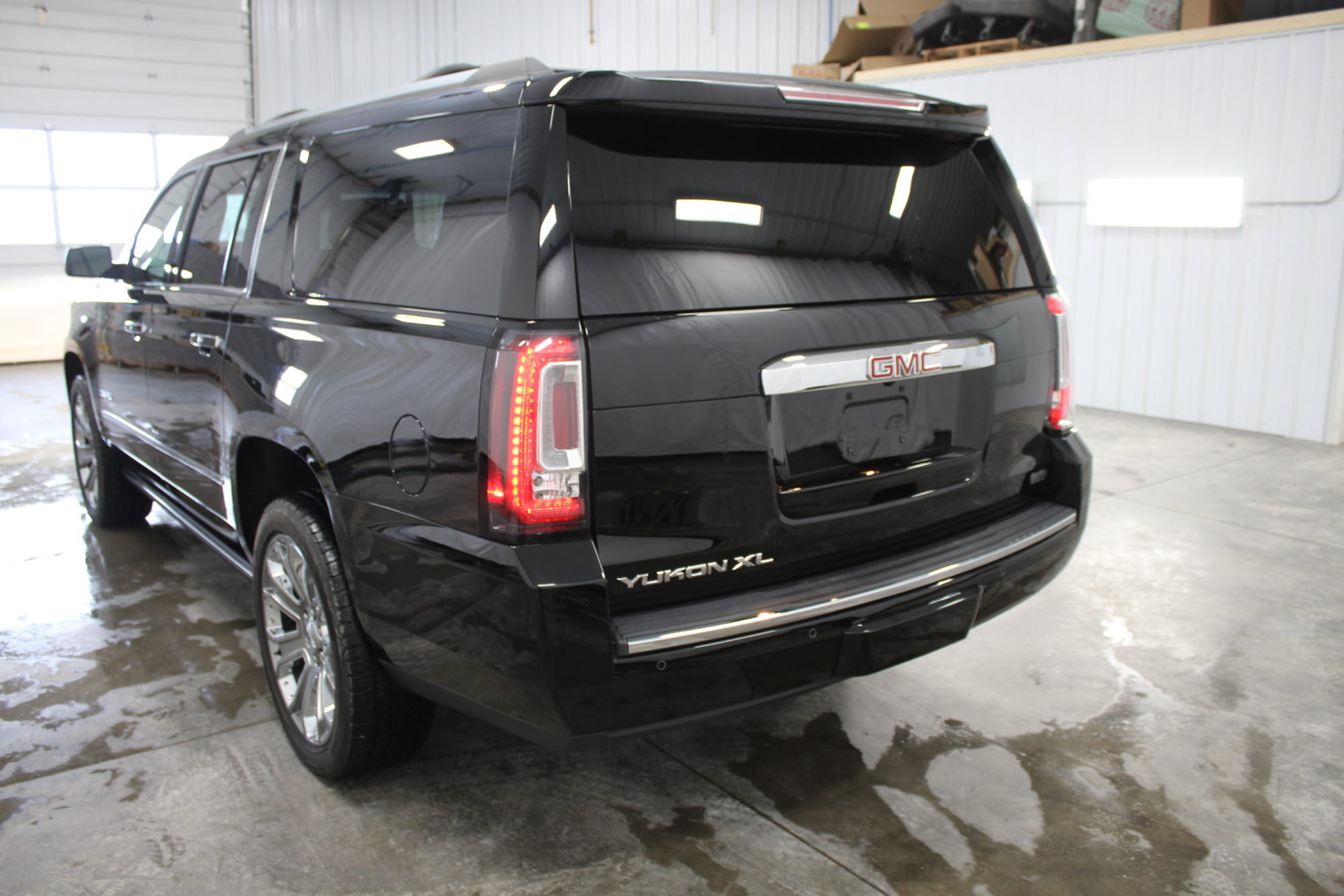 2016 GMC YUKON XL DENALI FULLY LOADED 8K MILES!!! - Ready To Go Autos